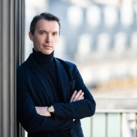 Clément Hervieu-Léger présente la prochaine saison de la Comédie ...